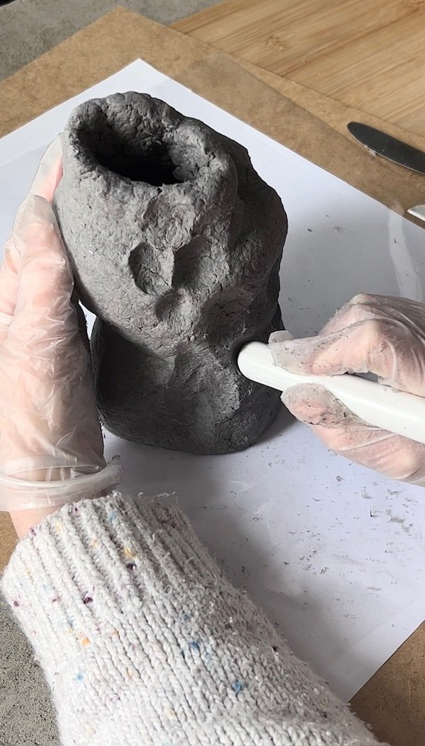 Create Your Own Stone-like Vase: DIY Recycled Decor Idea for Minimalist ...