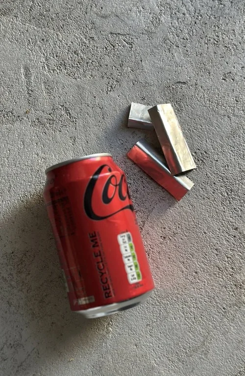 DIY Metal Frame Clips from Recycled Cans – Easy, Sustainable, and ...