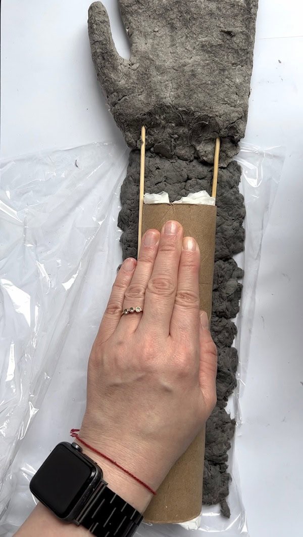 Minimalist Hand Sculpture: Transforming Everyday Materials into ...
