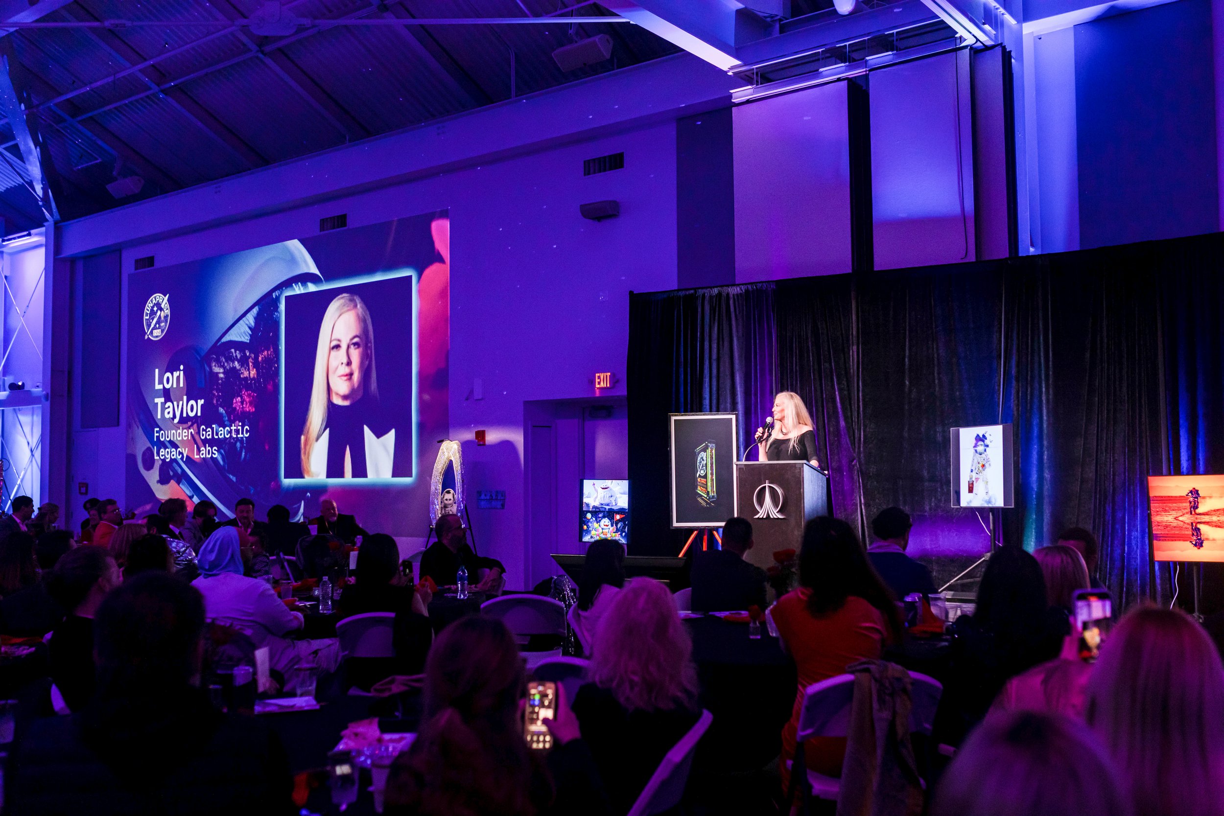 SpaceBlue Club: Explore Lunar Art, Space Museum Exhibits & NFTs