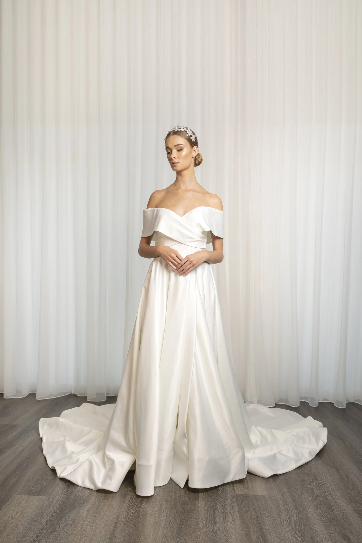 LUCIA — Bride + Winter