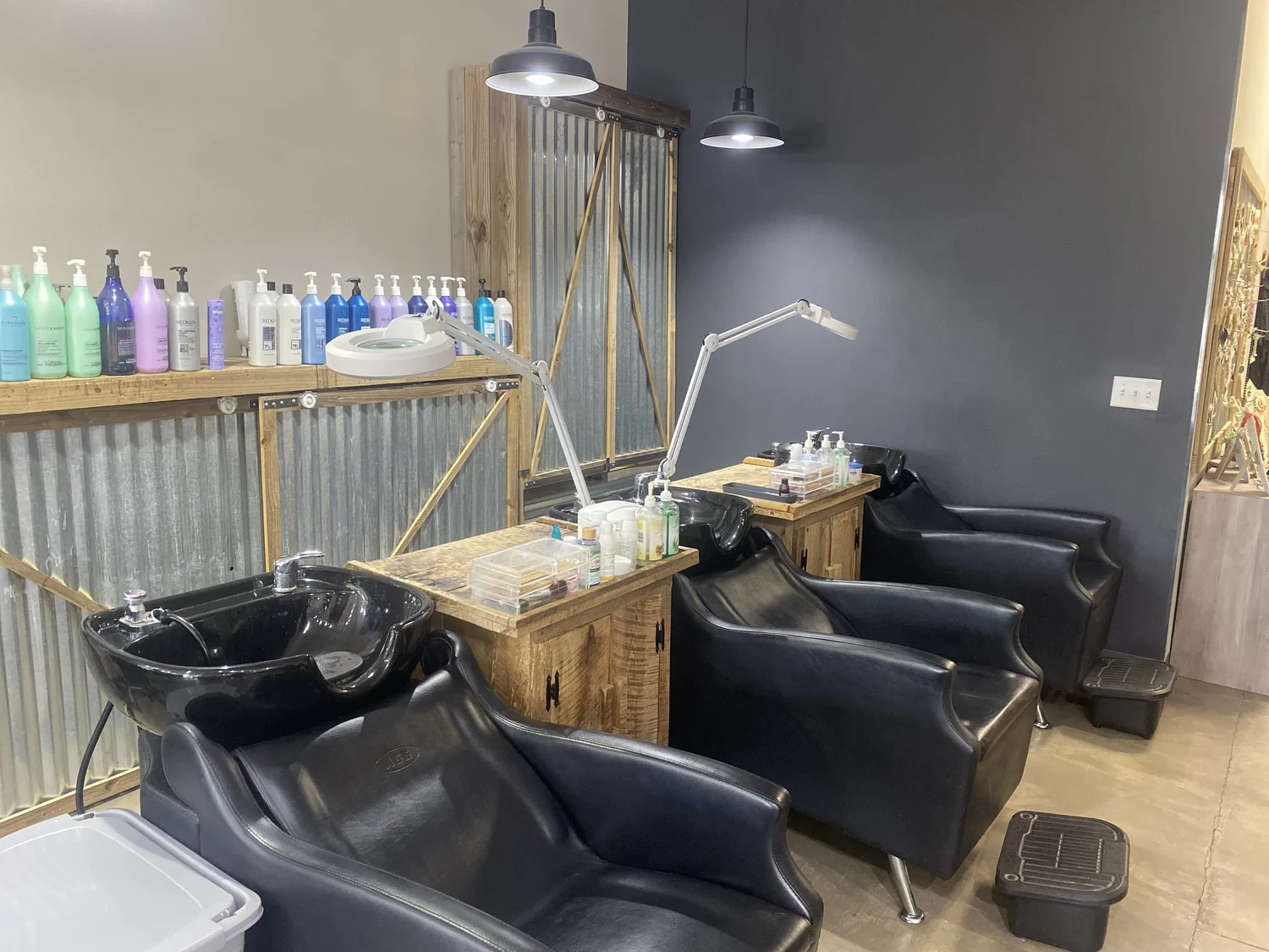 The French Twist Salon