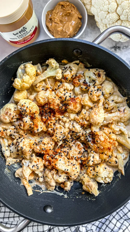 Coliflor especiada con salsa de cacahuete — Saboreanda