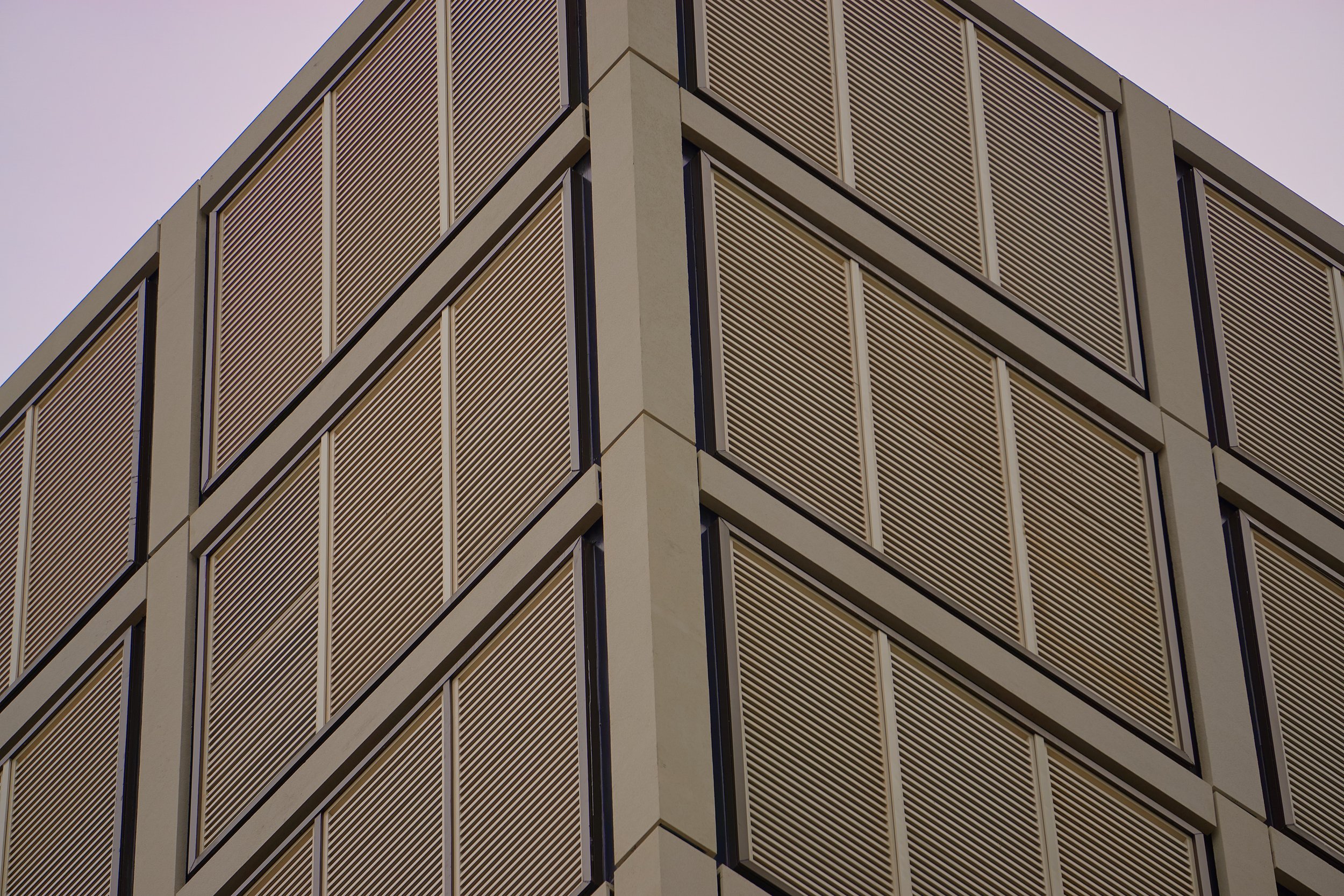 Aluminum Louvers: Types, Details, and Applications | Aire Renaissance
