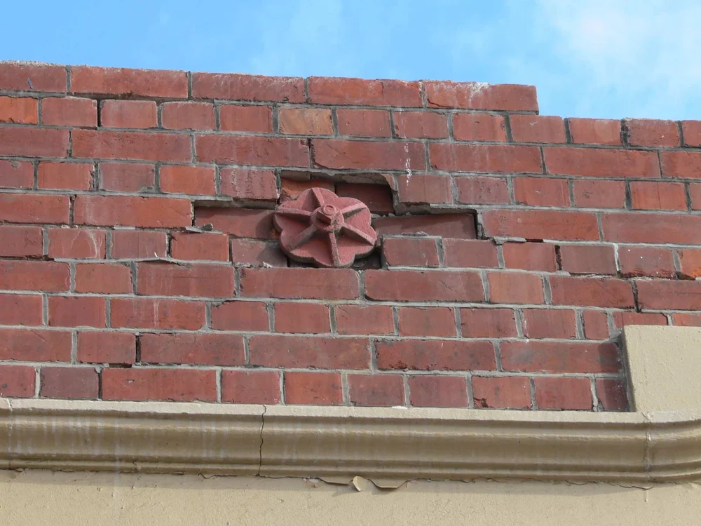 Design capacity of anchor plate connections — PYTHON Fasteners