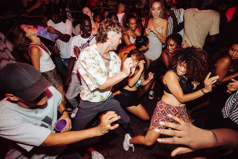 The Cliff Dive | Hip Hop & RNB Nightclub | Sydney | MUCHO Hospitality Group