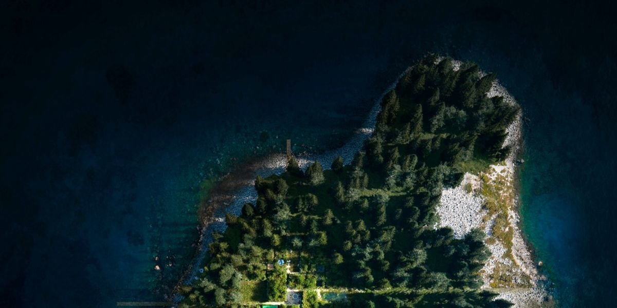 Powered by carbon-neutral energy: BIG Architects Hedonistic ...