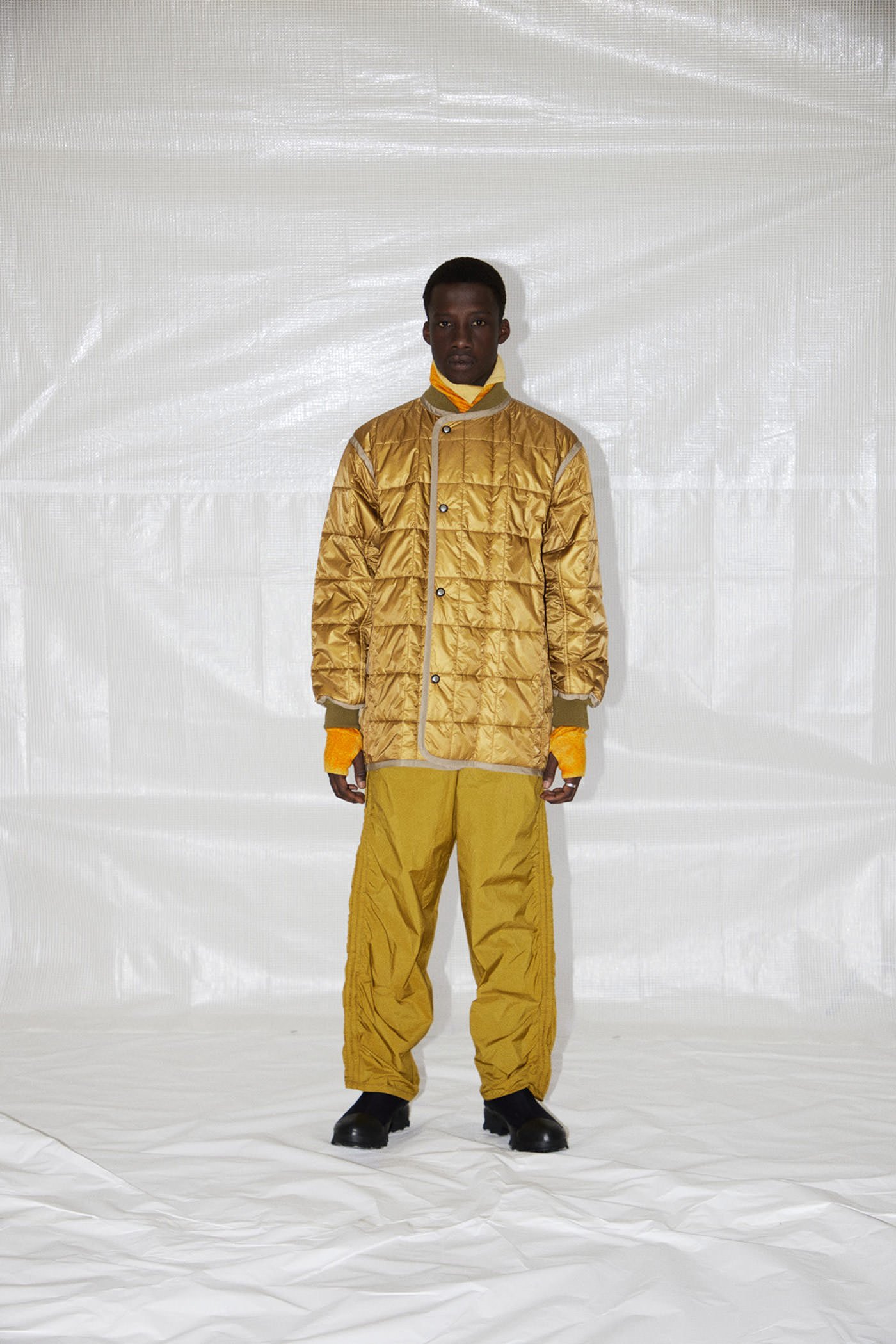 23FW COLLECTION — paratrait