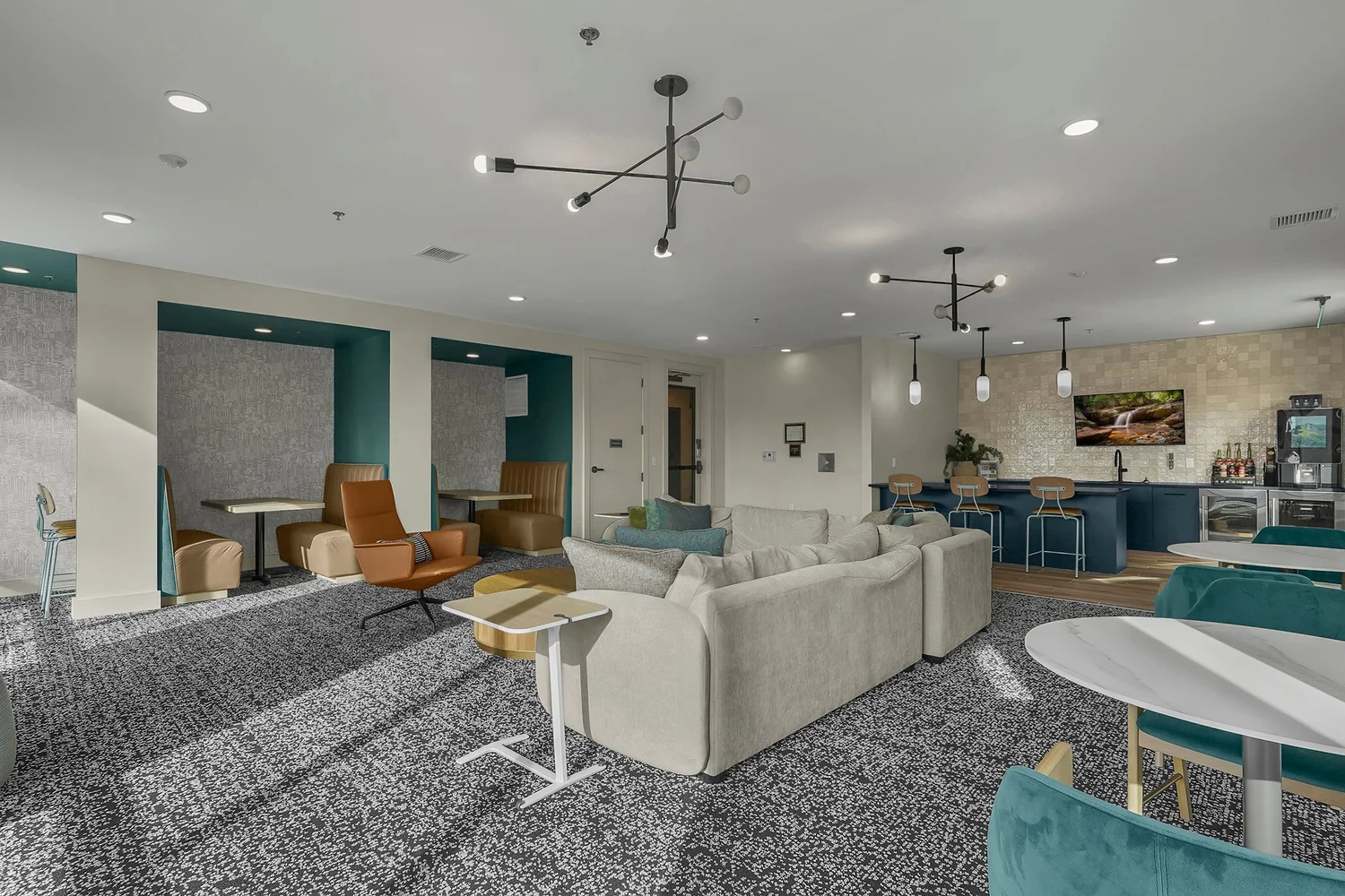 Peer on 7th | Luxury Apartments in Short North near OSU