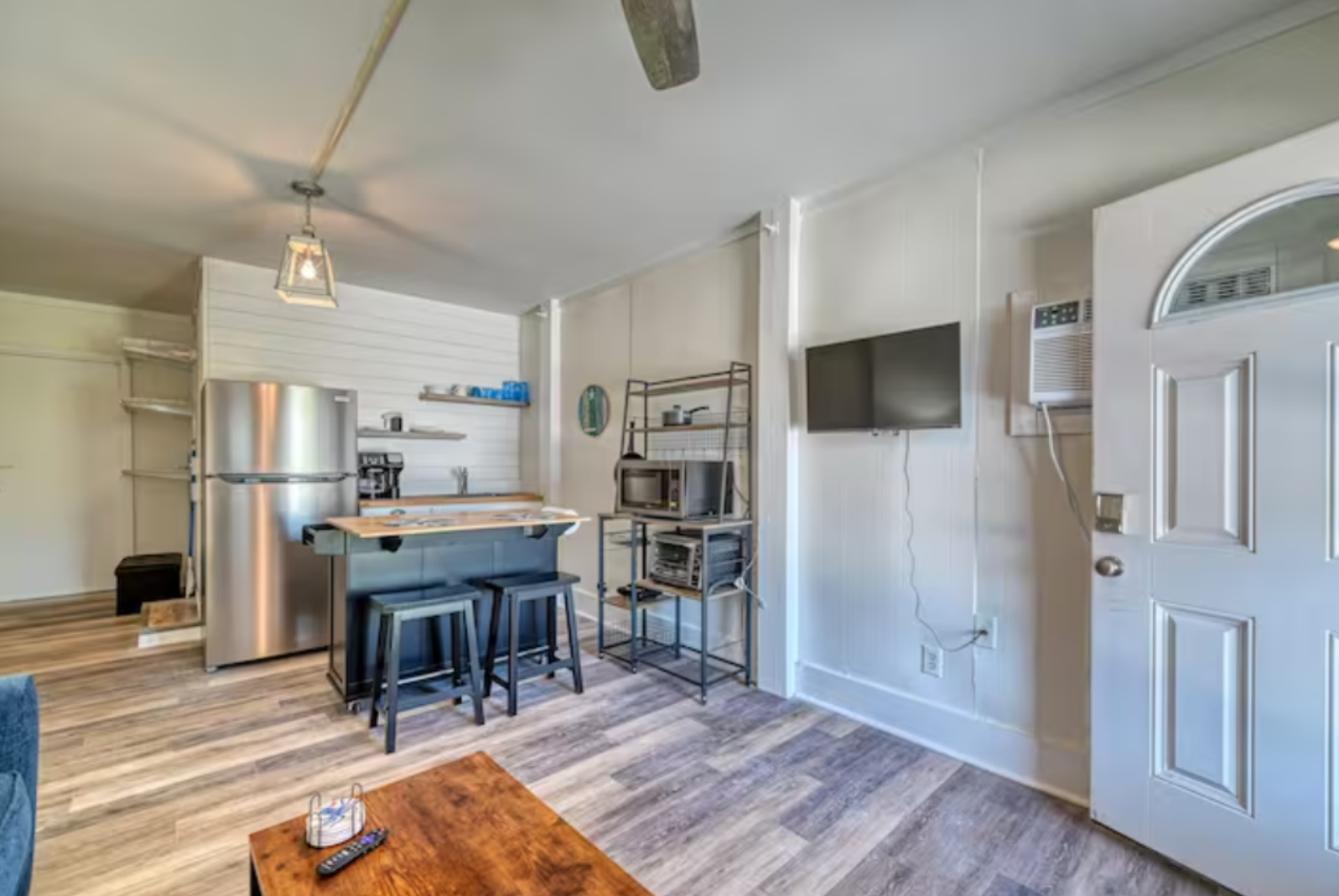 Lil' Oasis — Surf City Oasis