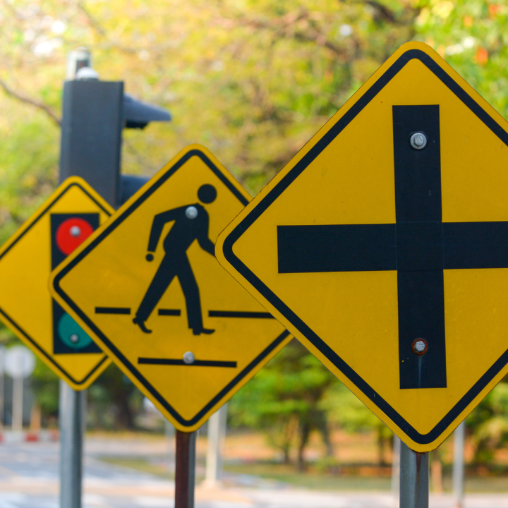 Road Signs Ireland | The Complete Irish Road Signs Guide — GK Driving ...