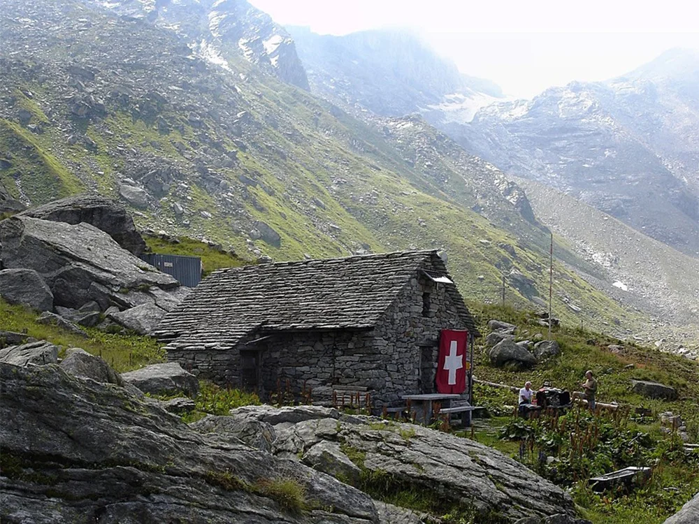 Capanne, rifugi — Via Crio