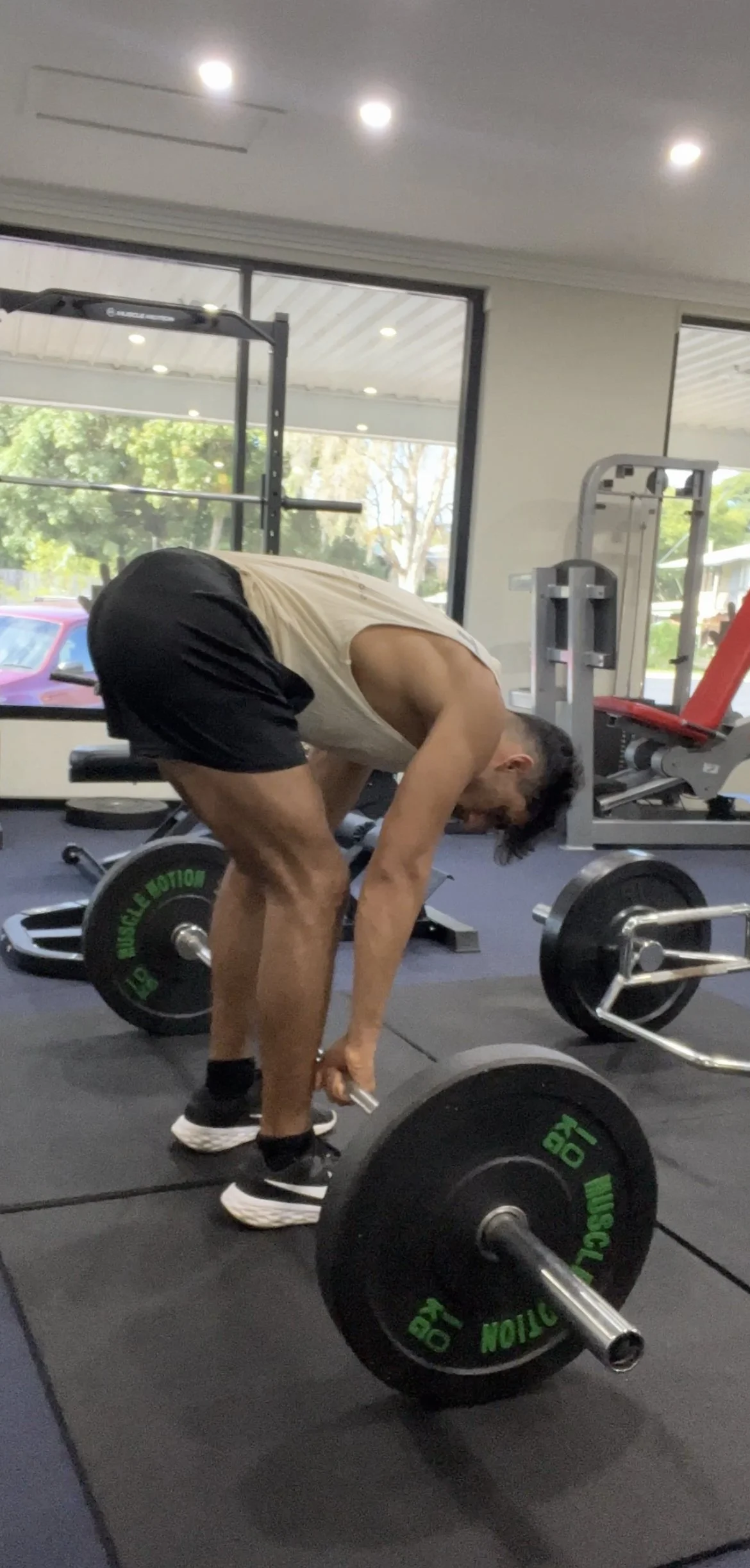 Lifting with a Bent Spine Is NOT Bad For You — Maximise Physiotherapy ...