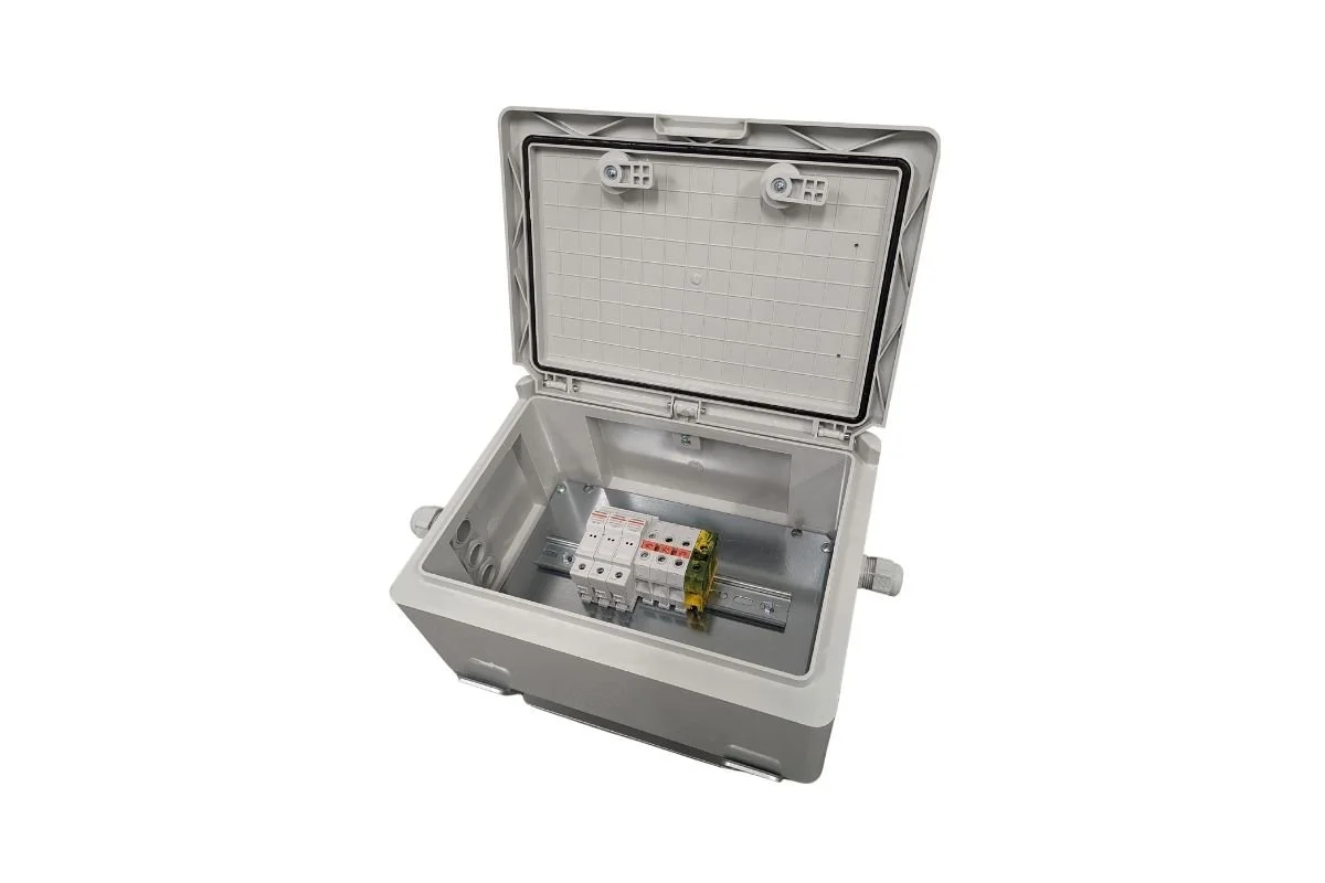 10 Way DC Junction Box — G59 Projects