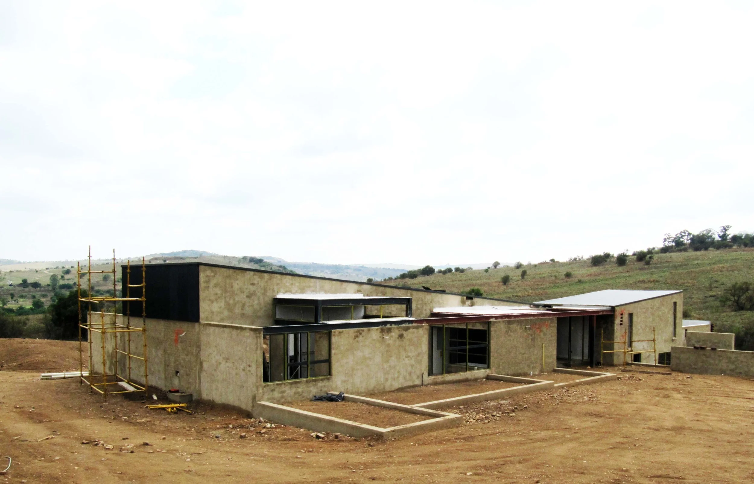 Highveld House — 26'10 south Architects