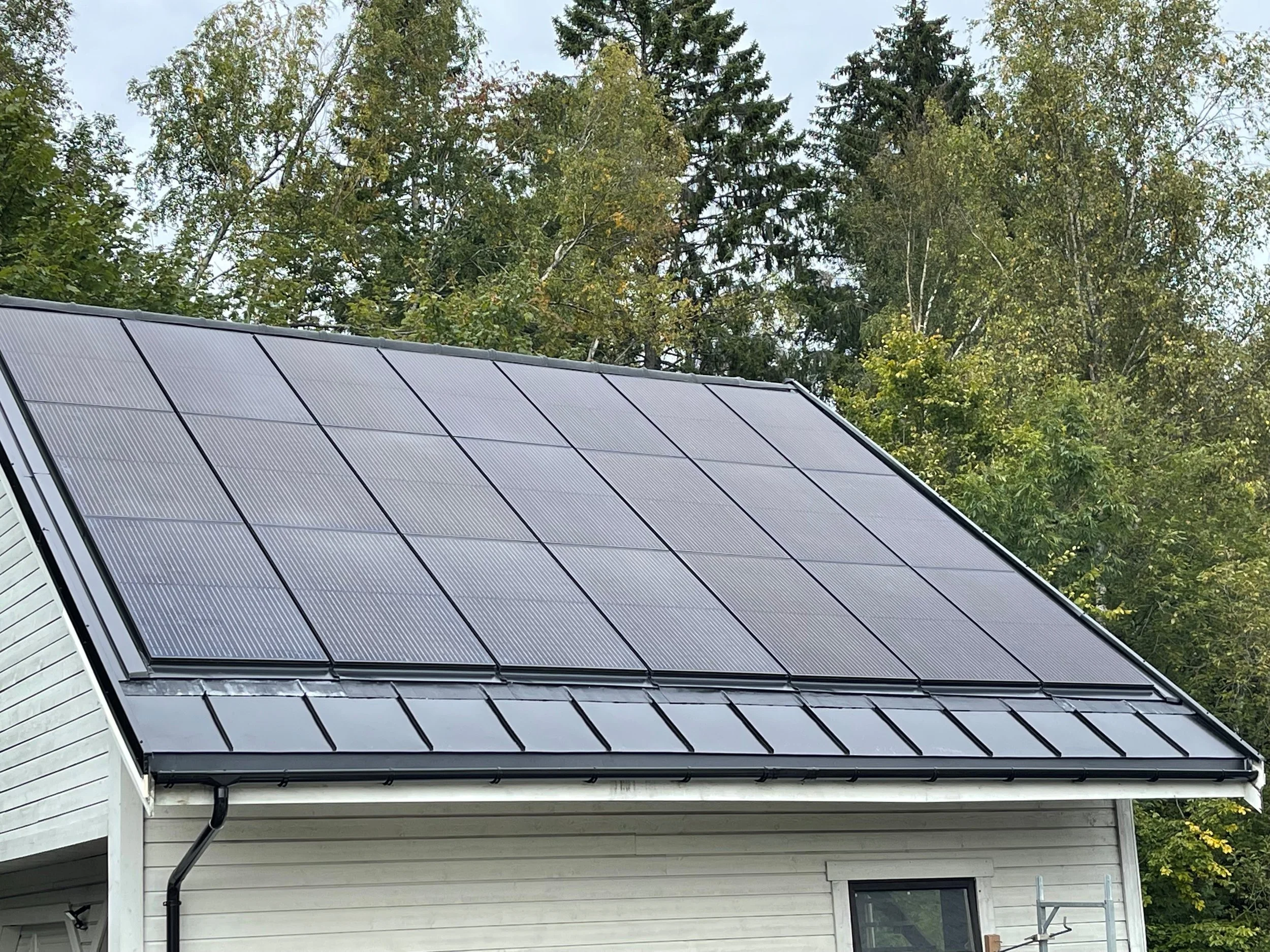 Soltakstein og integrerte solceller i hele Hordaland — Suno Solceller