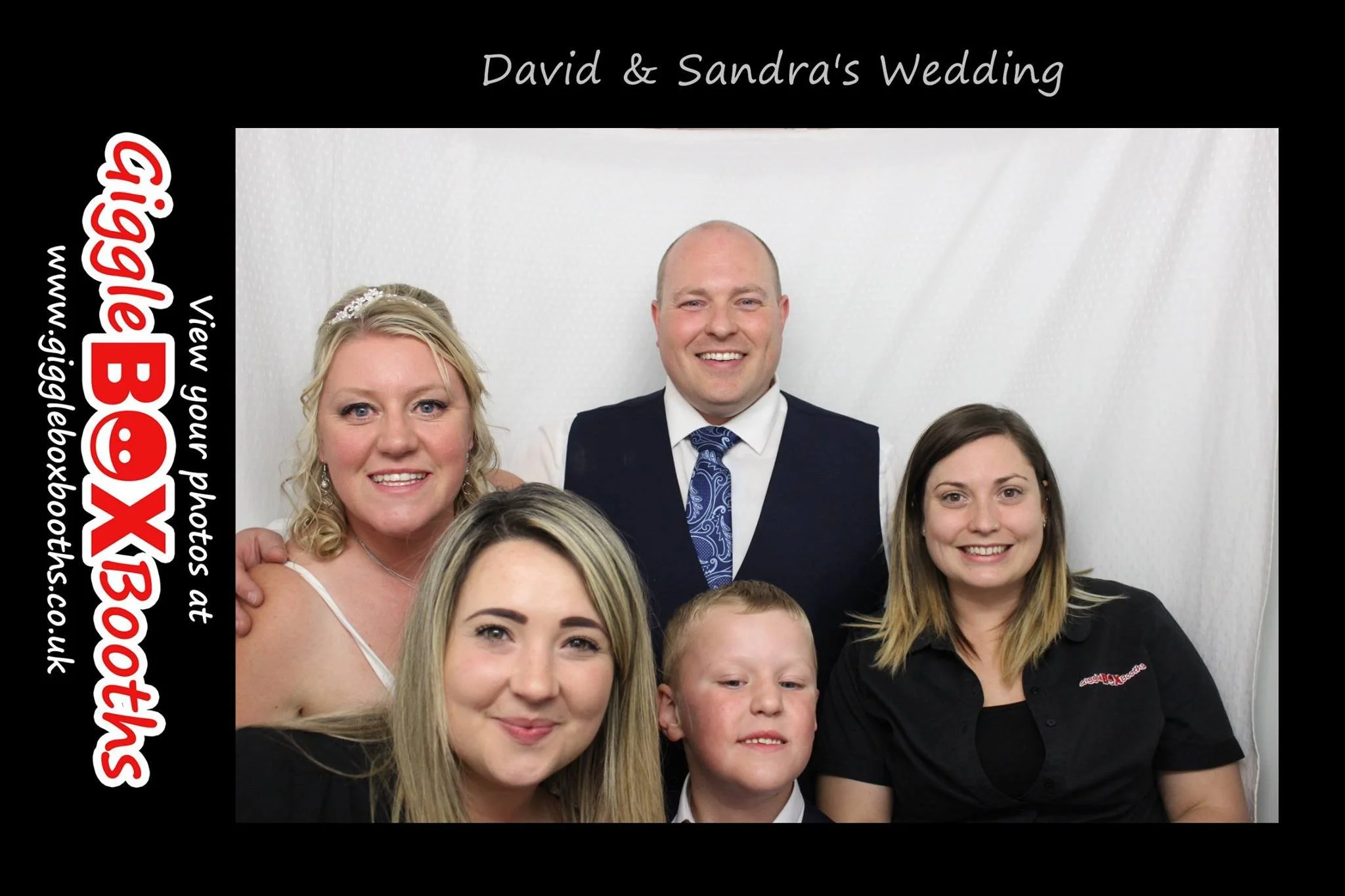 Find Your Photos — Gigglebox Booths