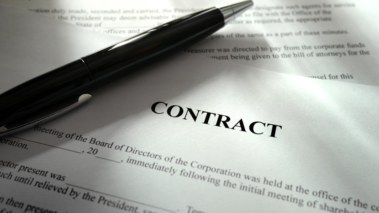 How to Write a Photography Contract That Protects You