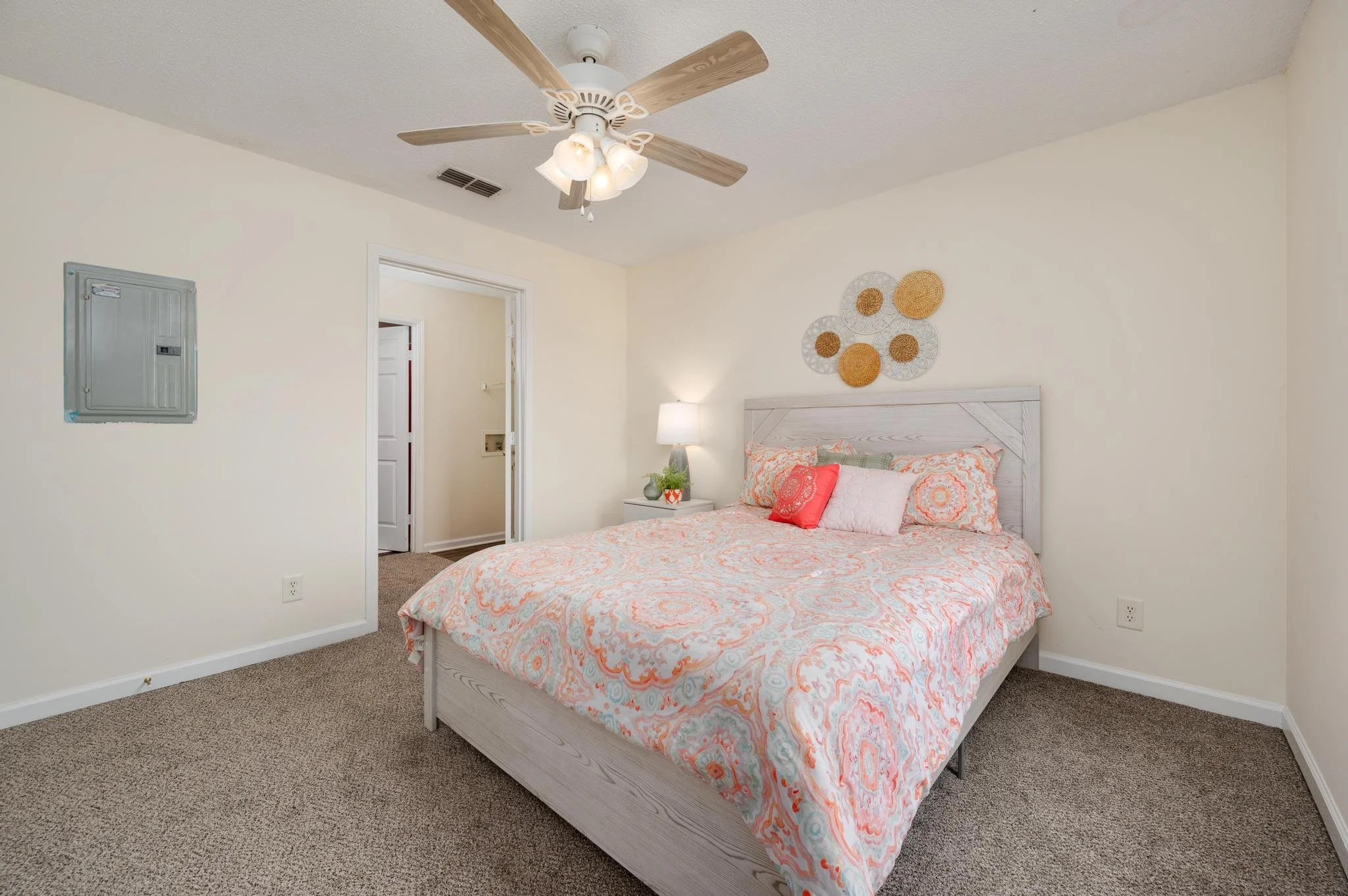 Gallery — Saddlebrook Apartments