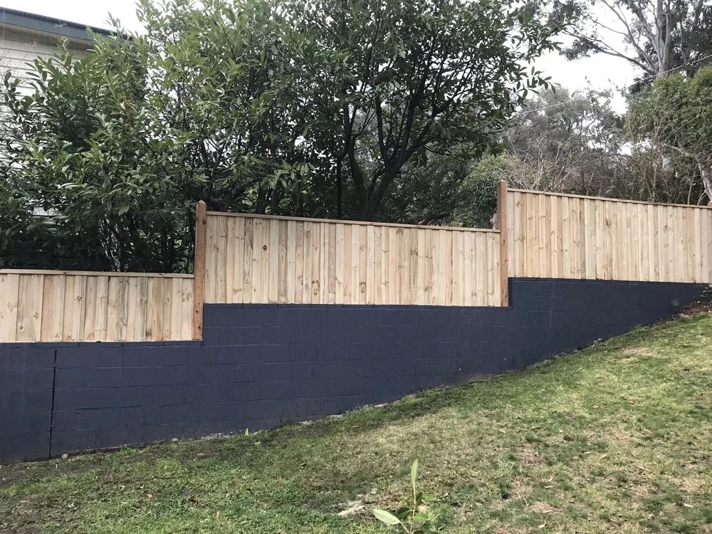 Paling Fences — Phil's Fencing