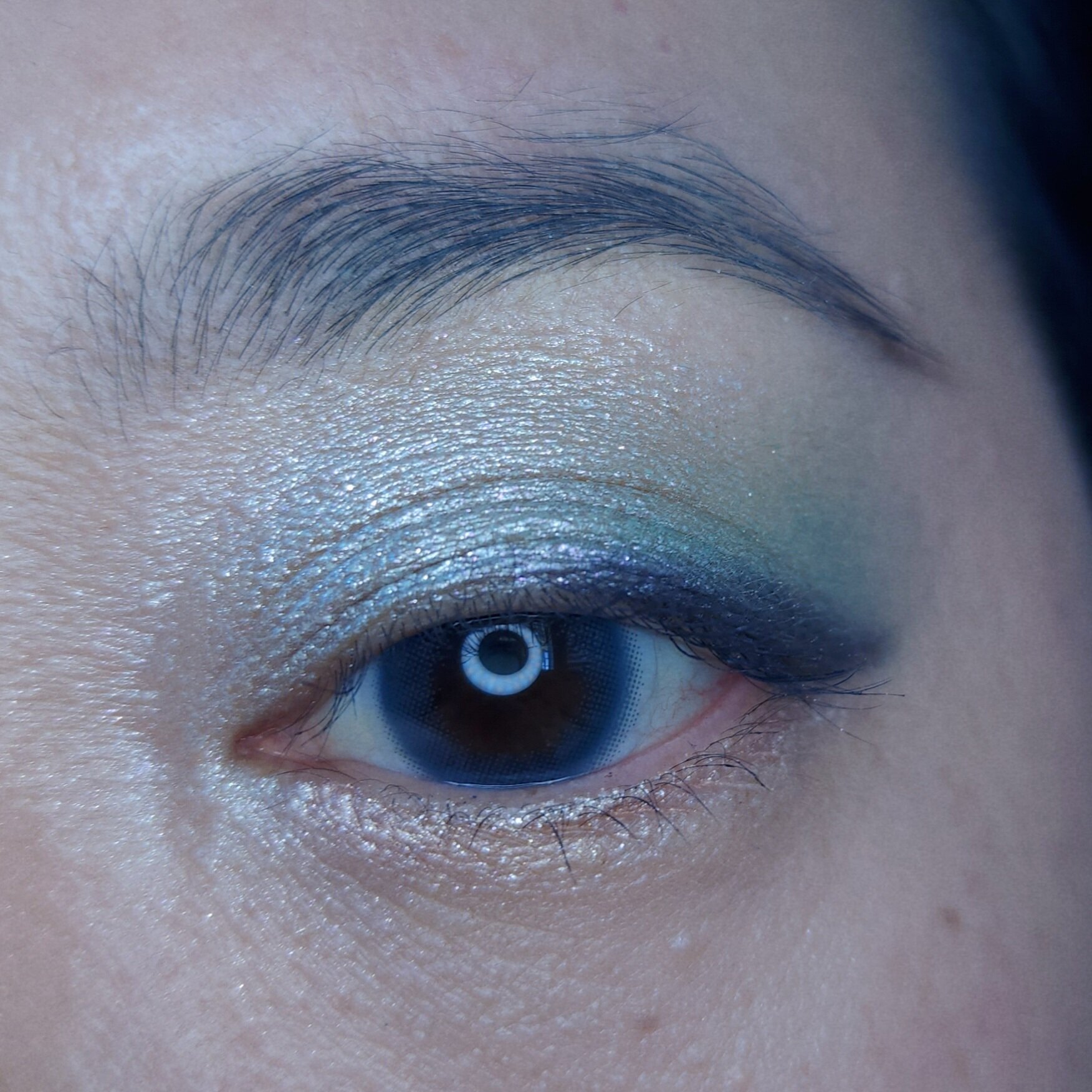 Sea Blue Multichrome Eyeshadow Look with Clionadh Deep Sea Treasures ...