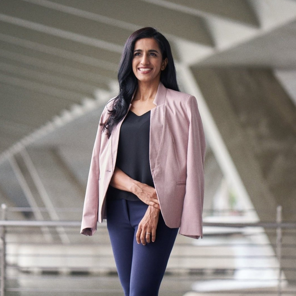 Dr. Ayesha Khanna | CEO of Addo AI | Leading AI entrepreneur & advisor