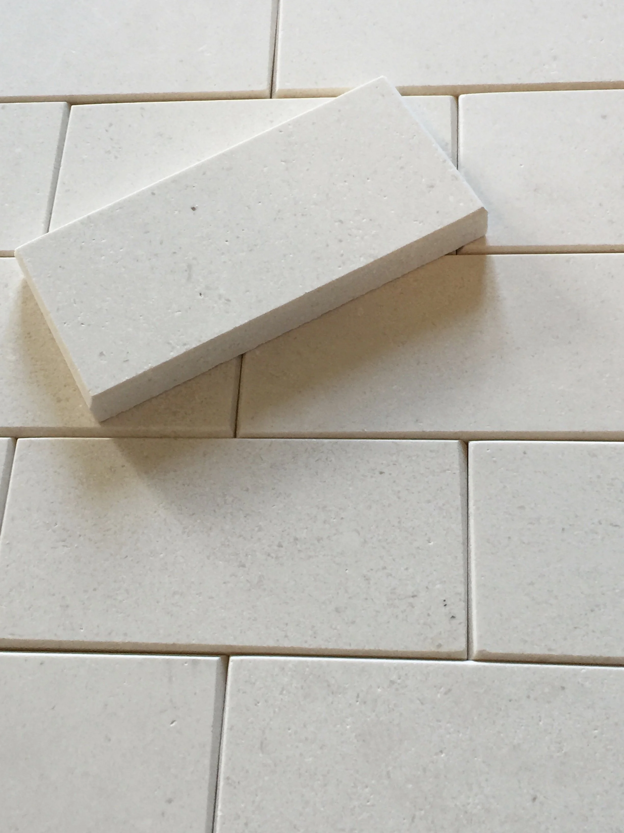 Crema Luna — WAVERLY TILE Decorative etched backspalsh stone & marble