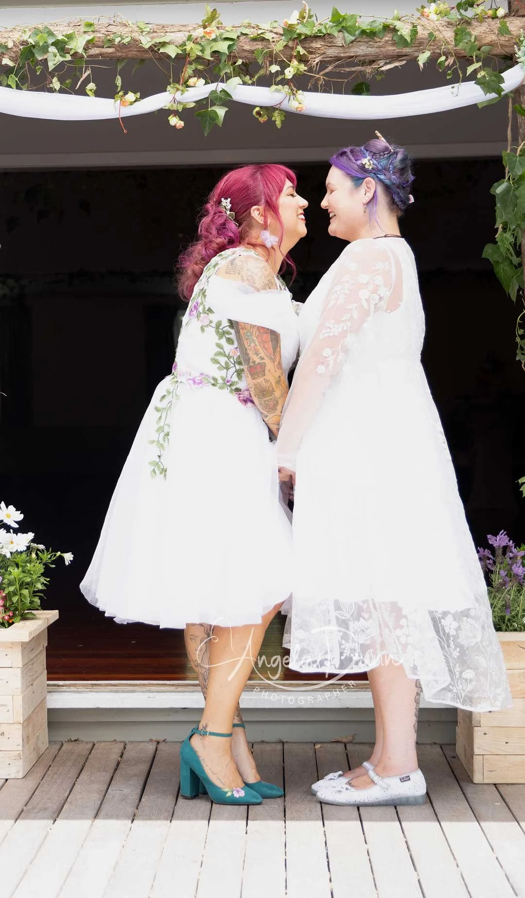 ANGELA DUNN PHOTOGRAPHER - Over 40 Women's Photographer