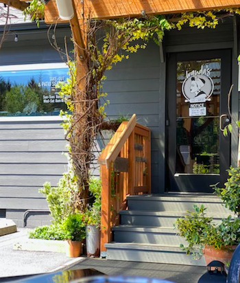 wanda's cafe nehalem — Nehalem River Inn