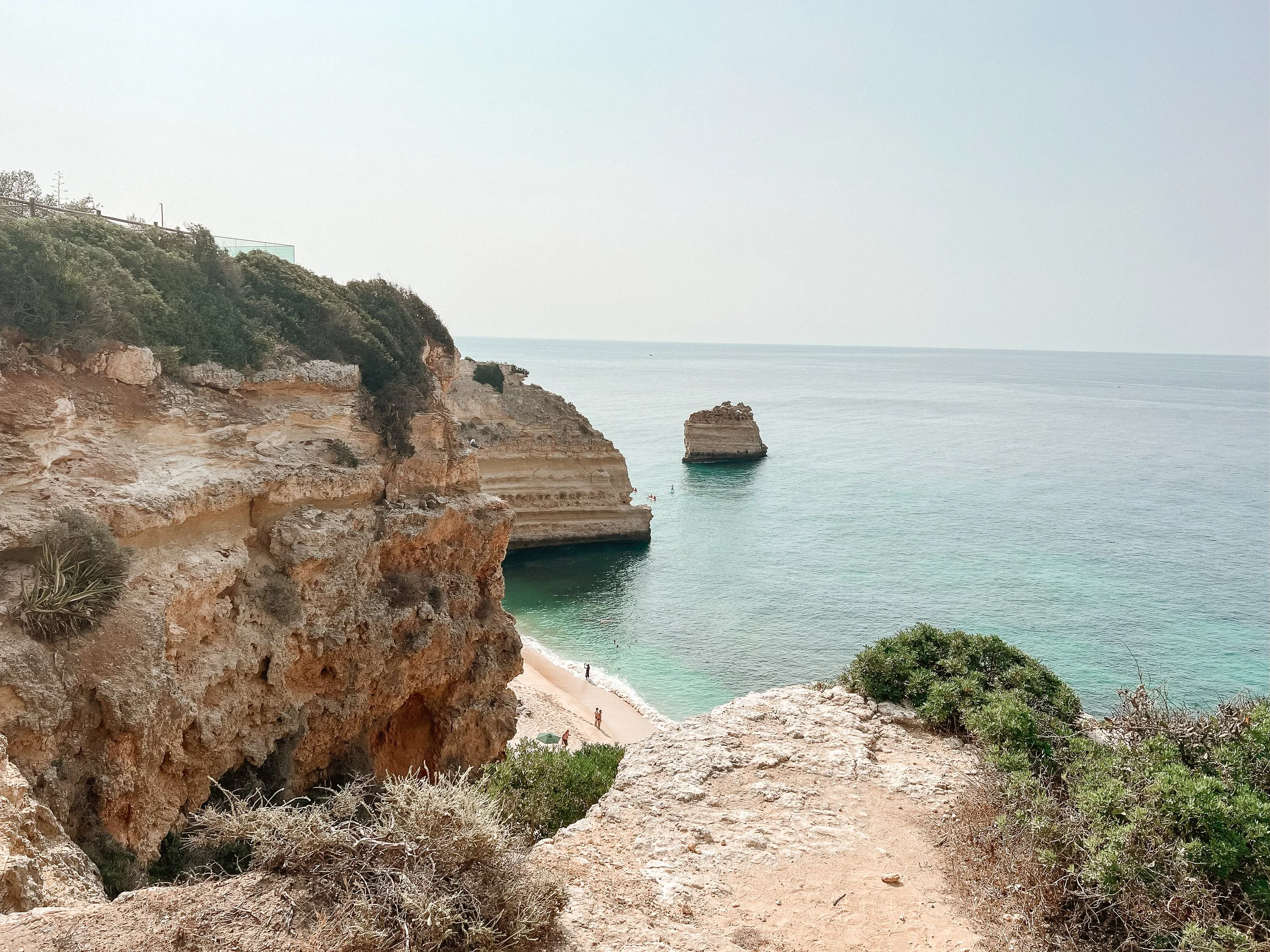 Girls Who Love Travel