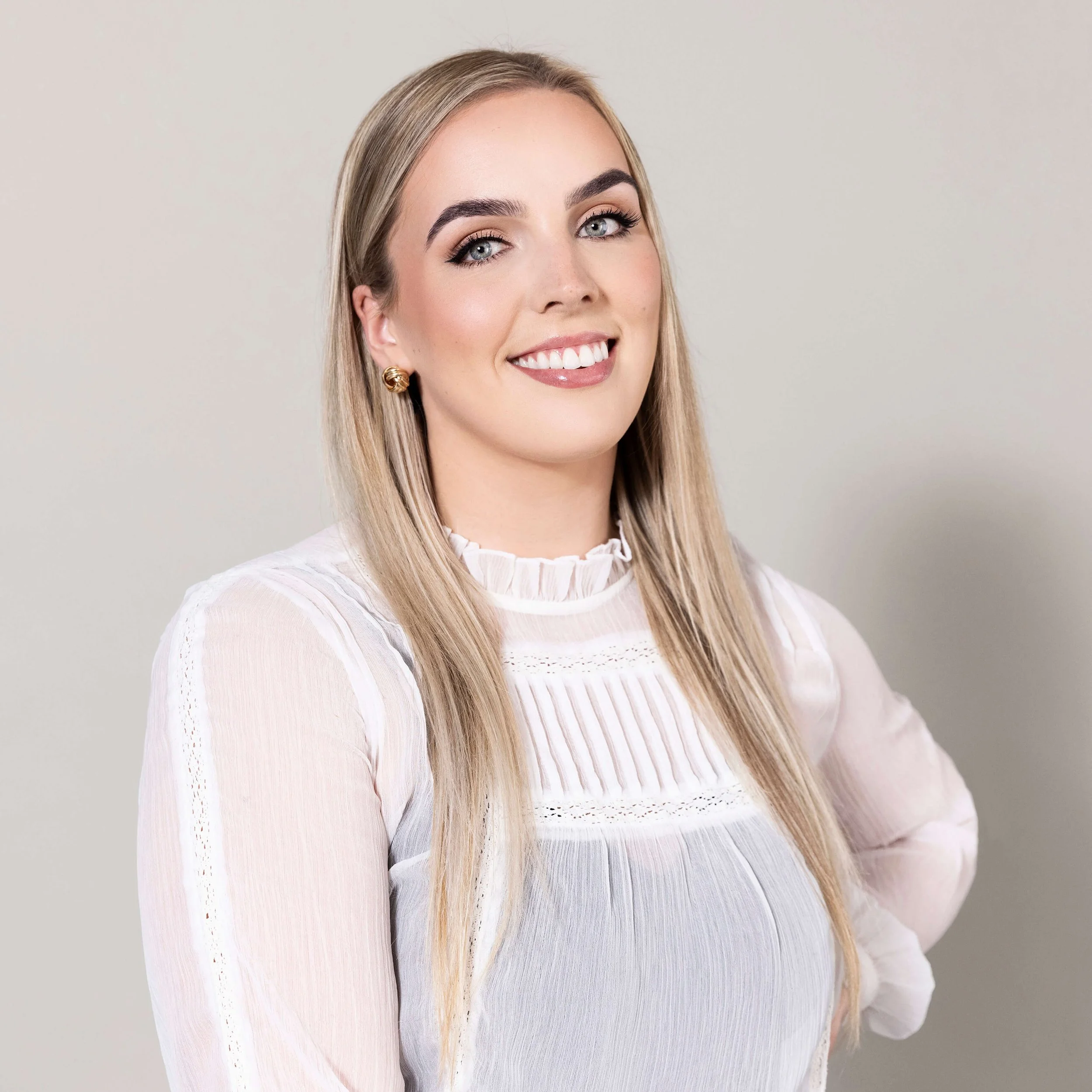 Viðtal: Hera Hlín förðunarfræðingur — Gunnhildur Lind