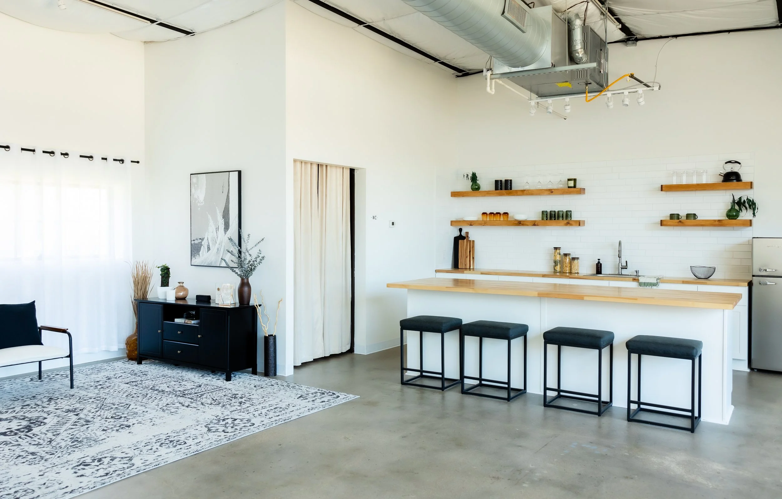 Dallas Photography Studio | Rentable Photography Studio in Dallas, TX