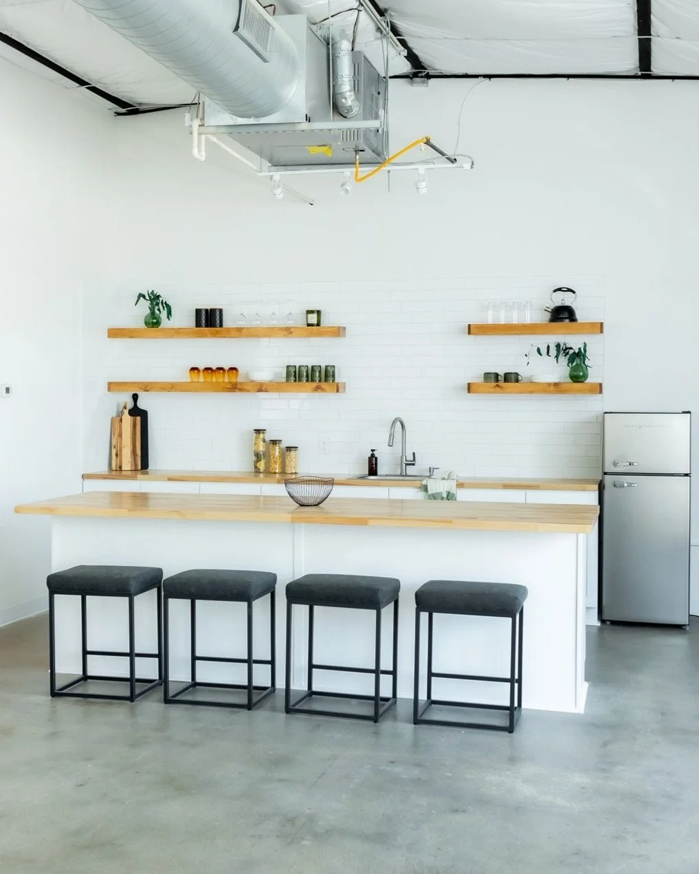 Dallas Photography Studio | Rentable Photography Studio in Dallas, TX