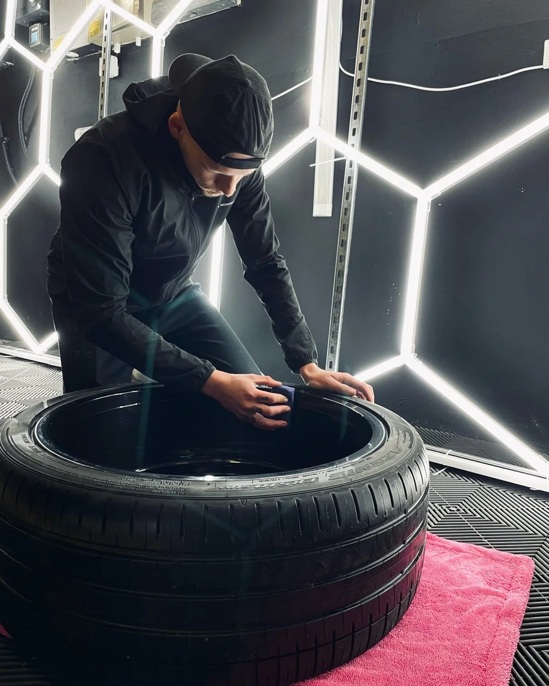 KING CAR DETAILING: Hampshires Professional Mobile and Unit Detailing