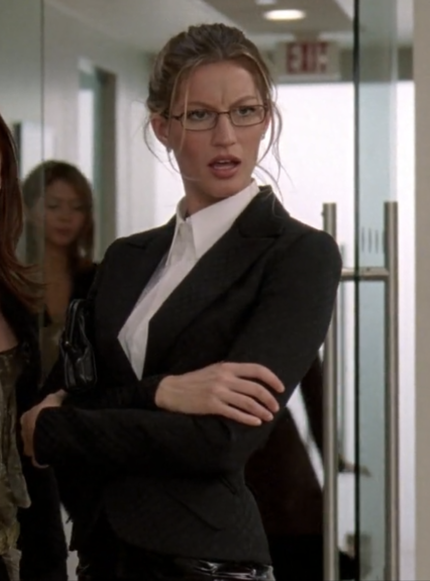 The Office Siren: Corporate Chic Style — A Style Set
