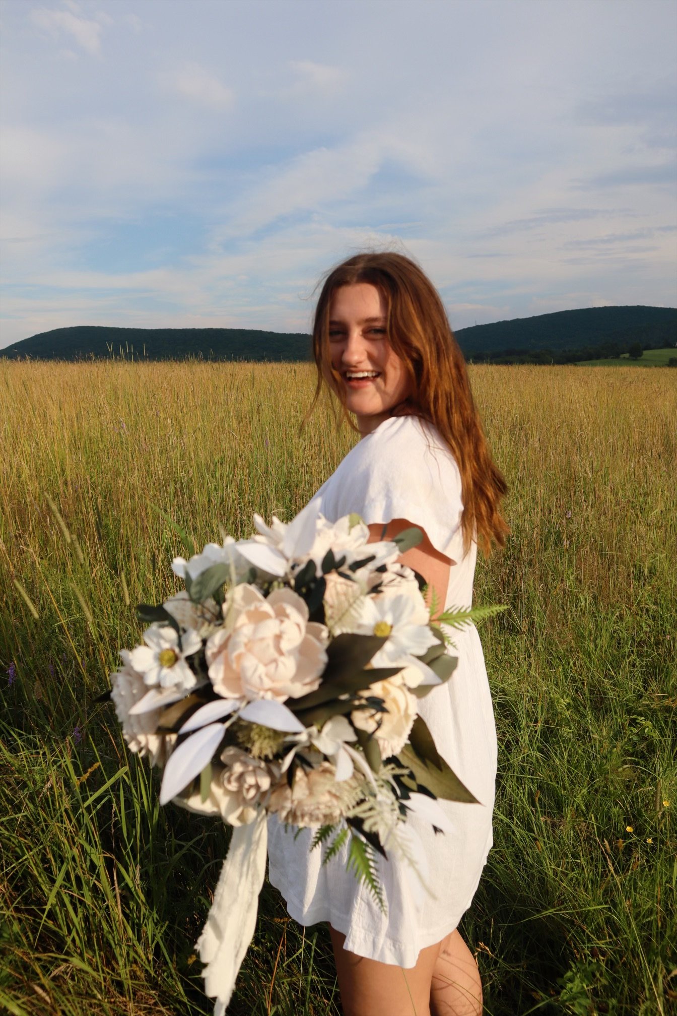 Julia Madison Creations- Balloon Garlands, Wooden Flowers, and More
