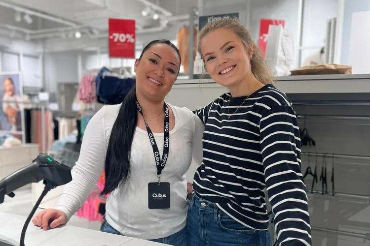 Butikker og åpningstider — Hjorten Shopping