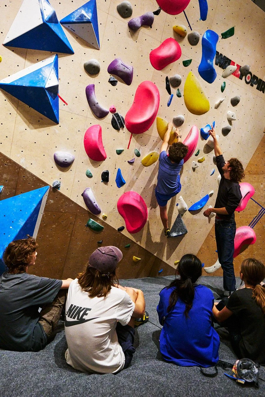Climbing classes | Discover Climbing — Sign Up Today — Moumo