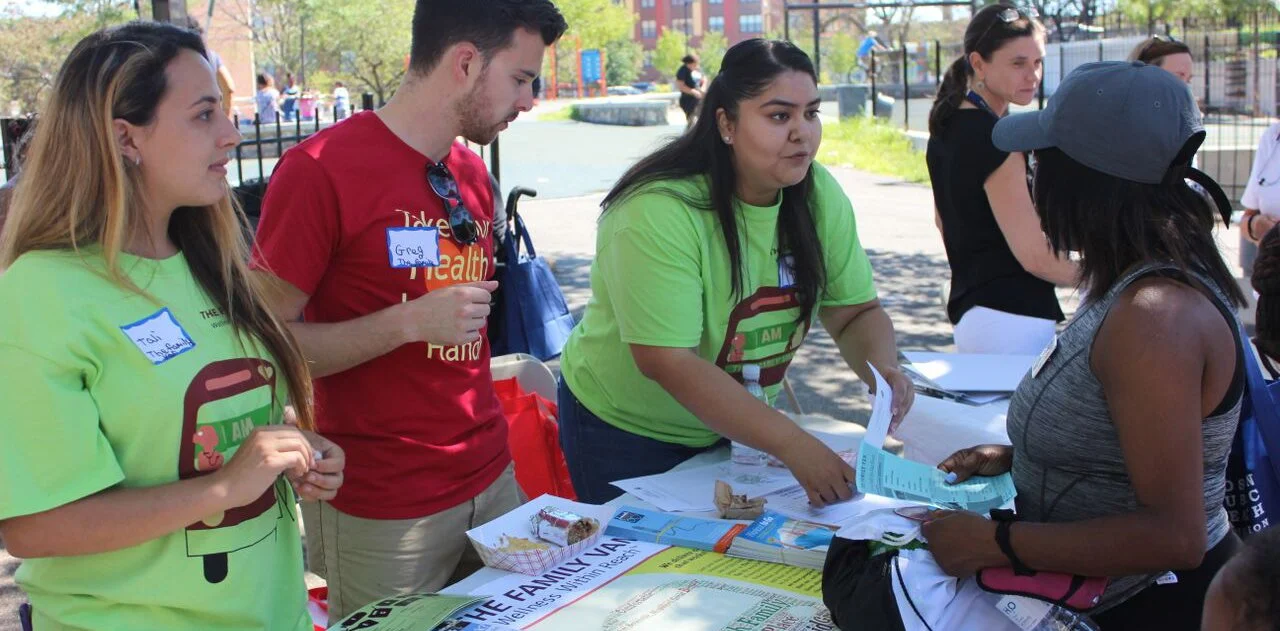 Volunteers — The Family Van