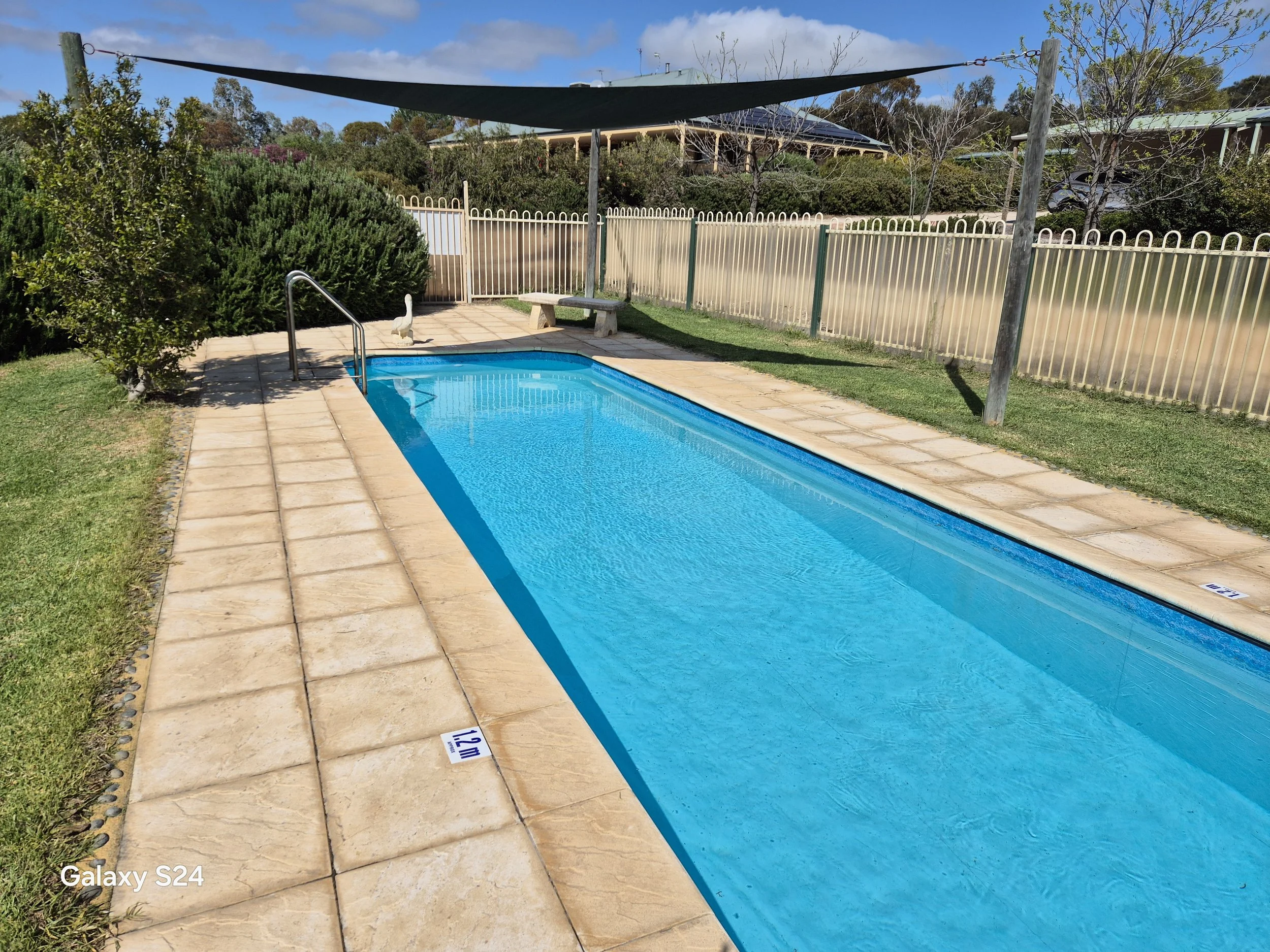 Lavendale Country Retreat | Farm Stay | York, WA