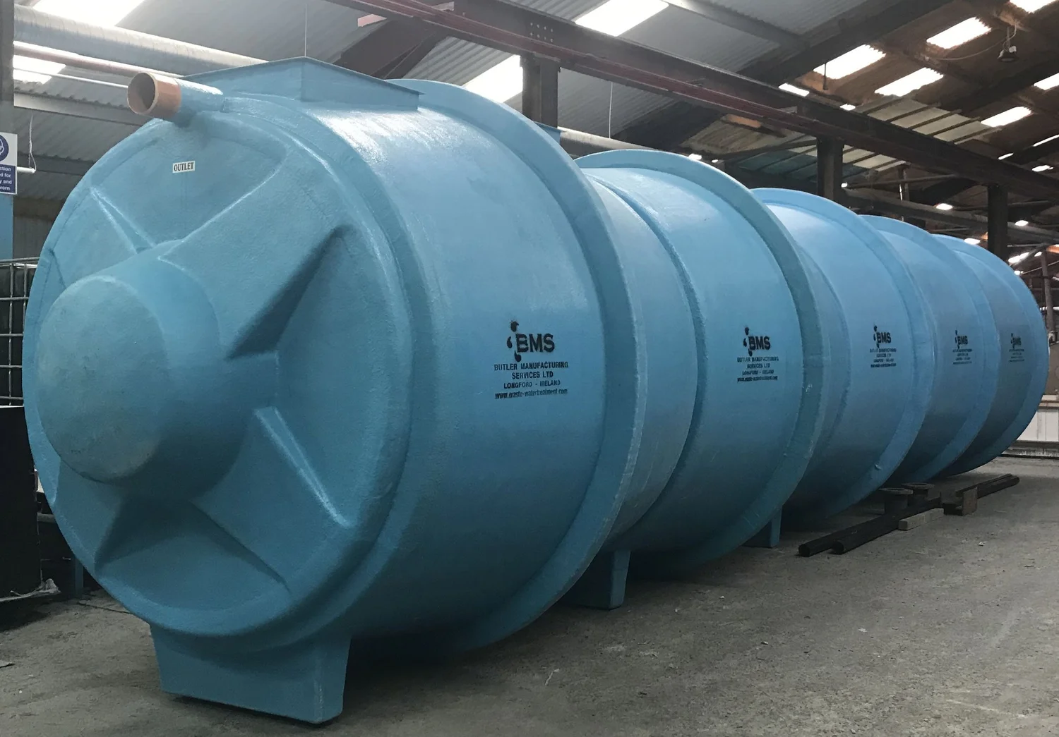 How can I calculate the size of a primary settlement tank in a sewage ...