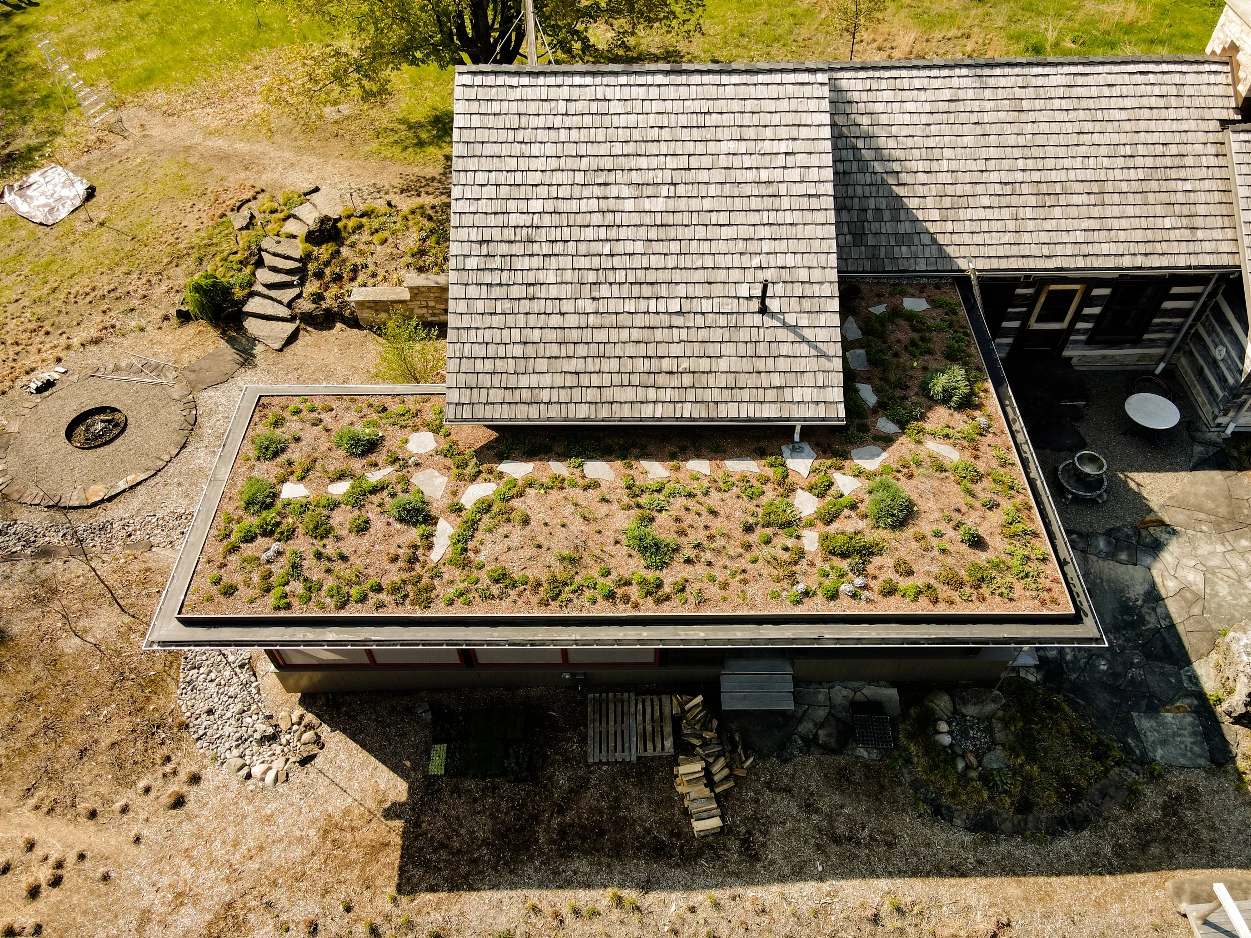 Work - Mono Cabin — ZinCo