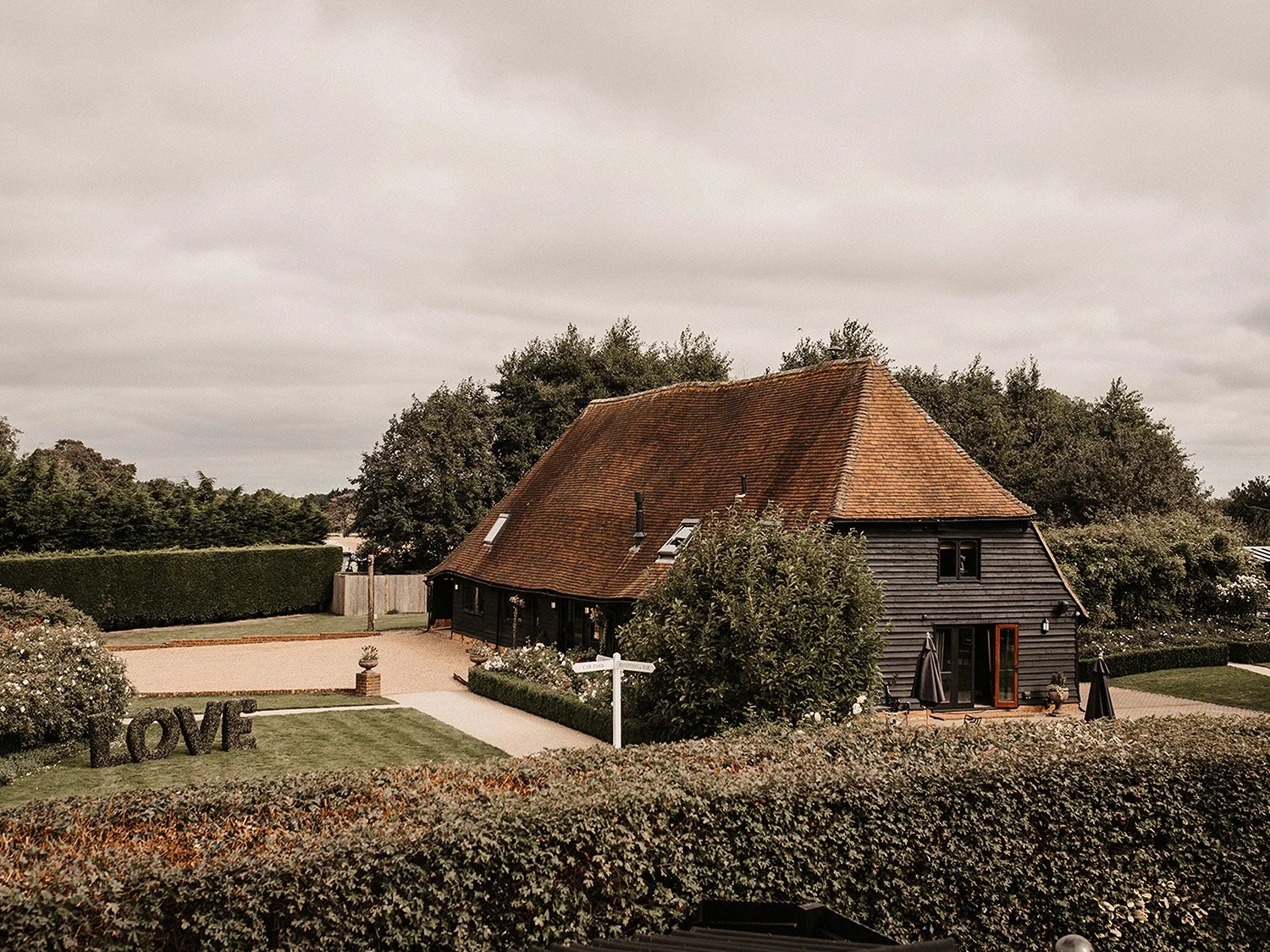 One of the Top Barn Wedding Venues Kent