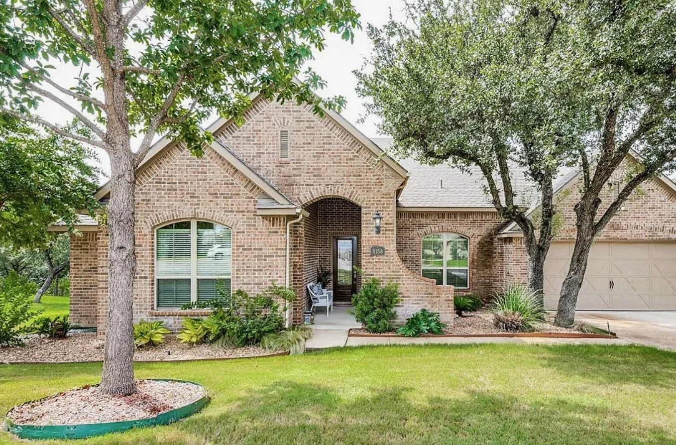 Listings — Vicki Collier