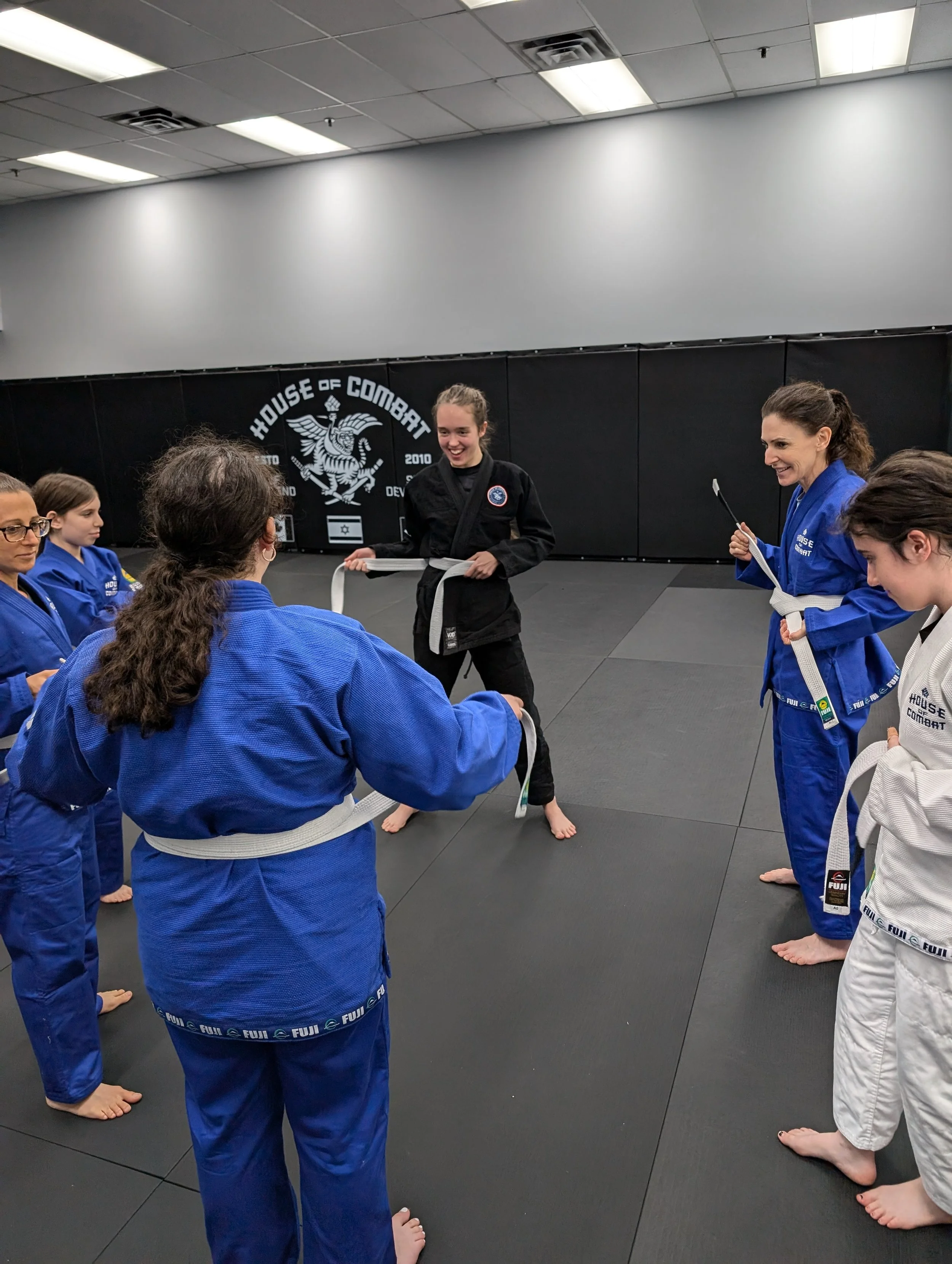 Women's Self Defence: Safety Training for Girls and Women — House of Combat
