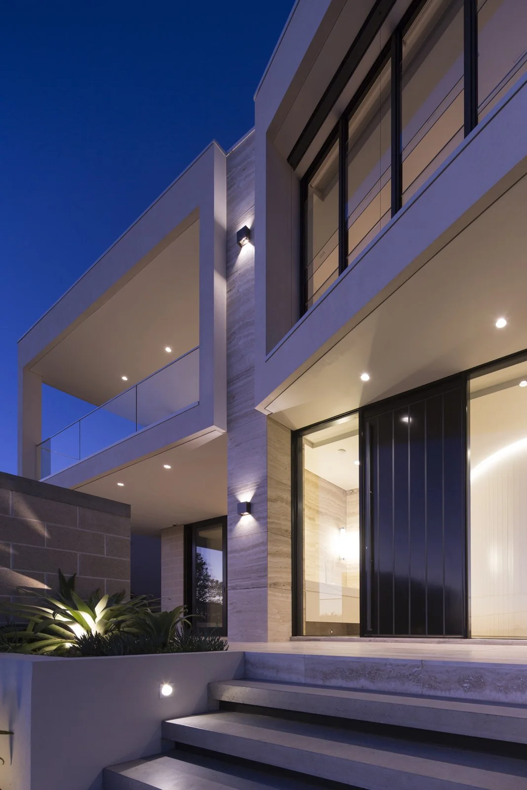 Exterior Lighting - Illuminate Your Outdoors with Elegance | LA Lounge ...