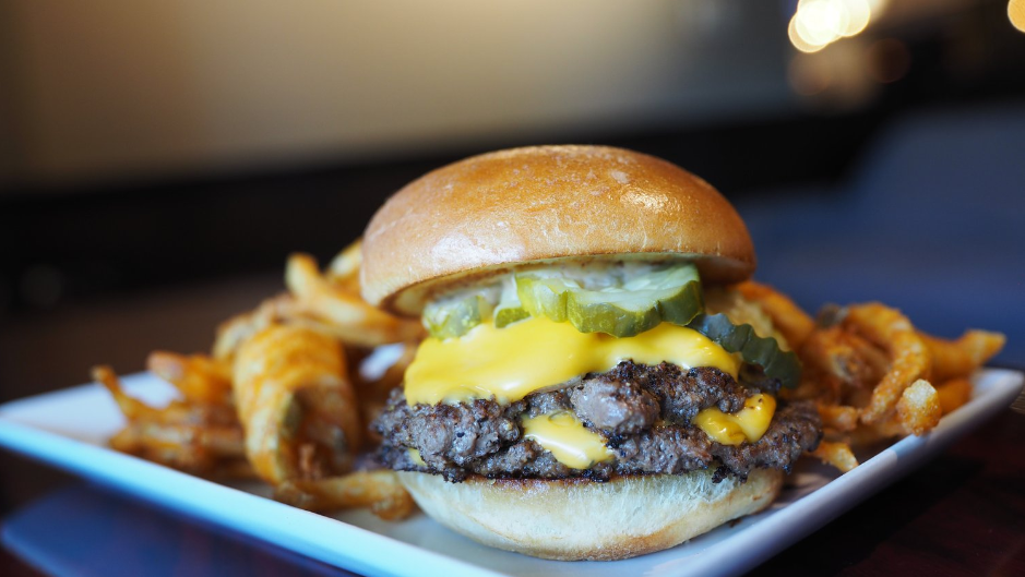 Battle & Brew | The Battery Atlanta Restaurant | Video Game Bar