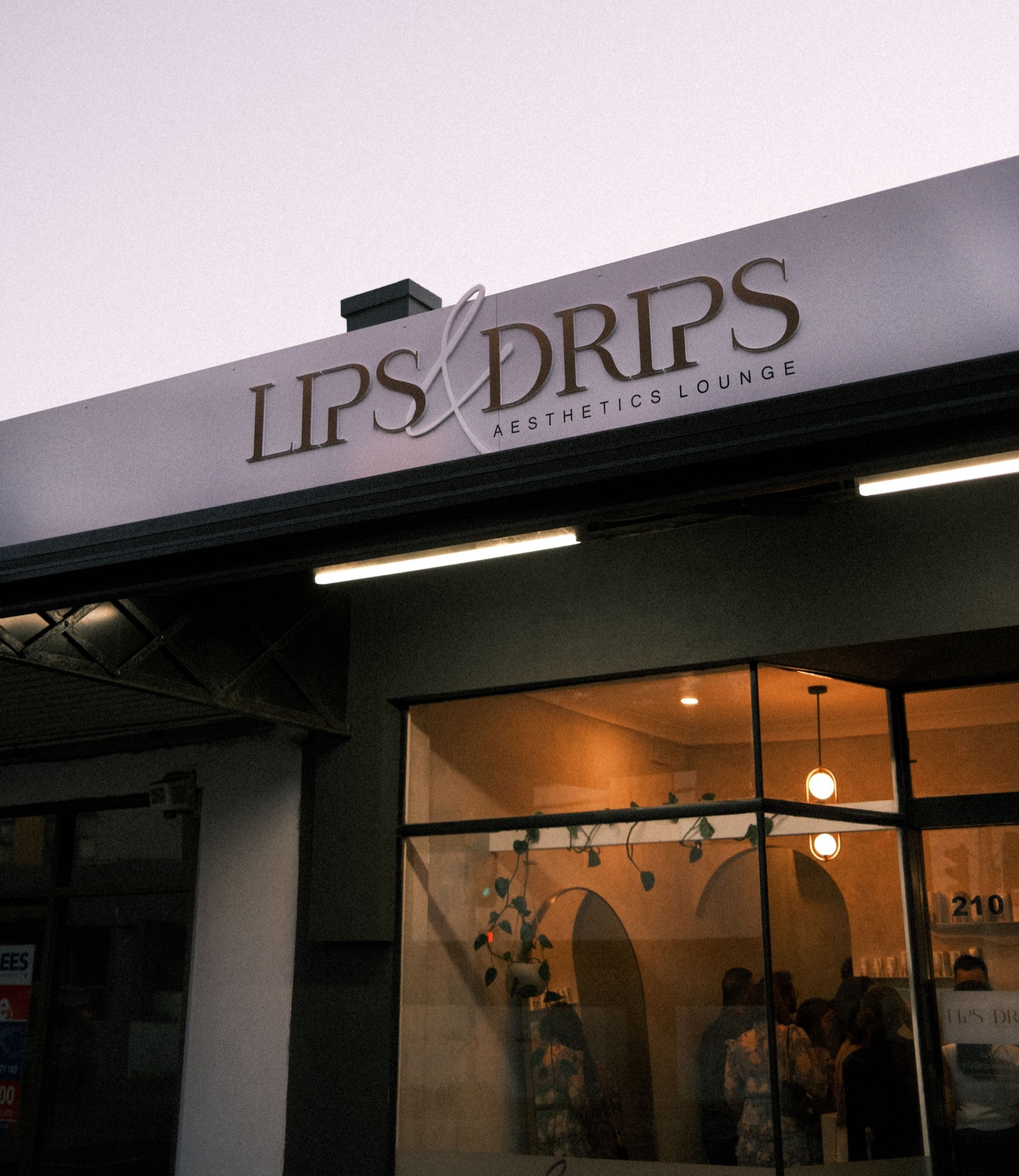 About Us — Lips and Drips