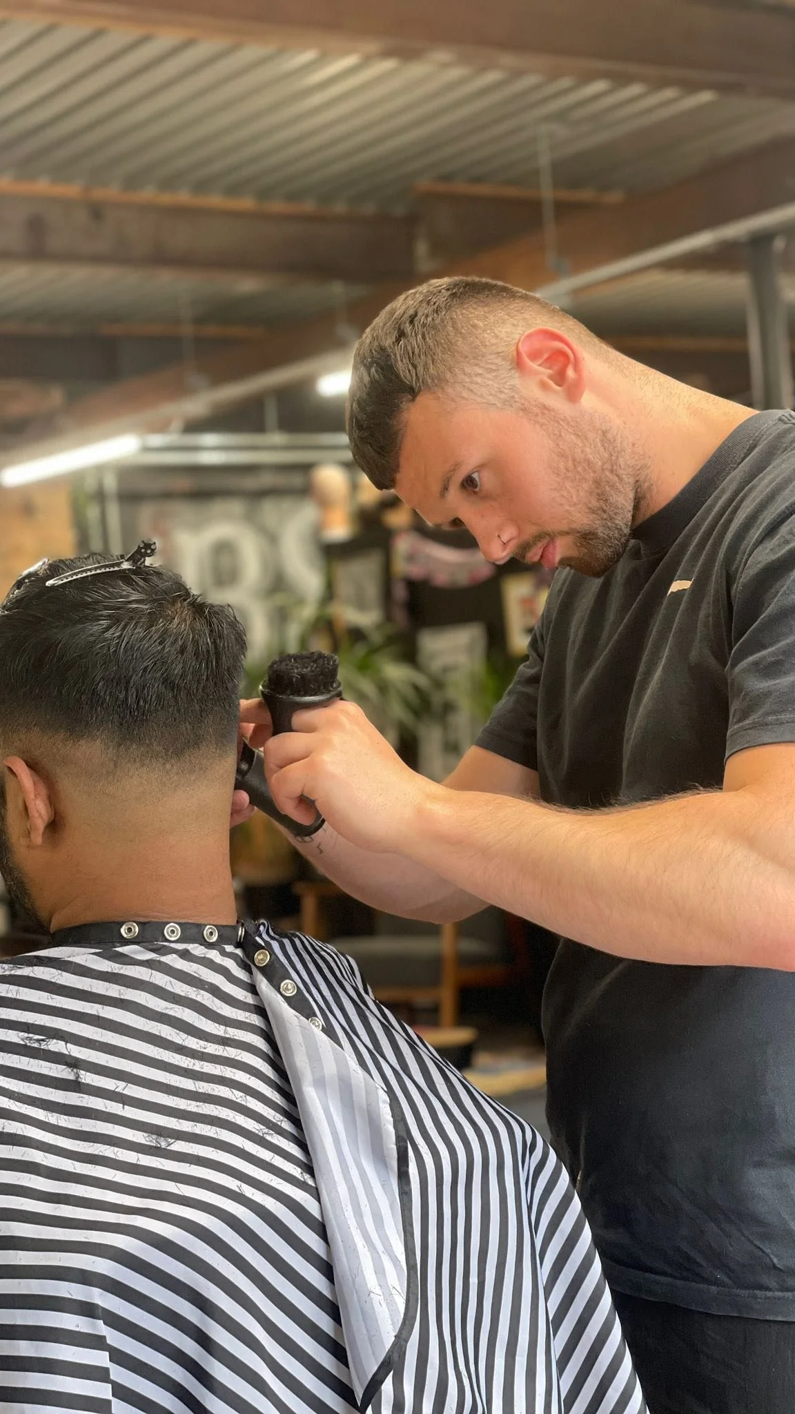 Fast Track Barber Training Courses - Barbering School of Wales