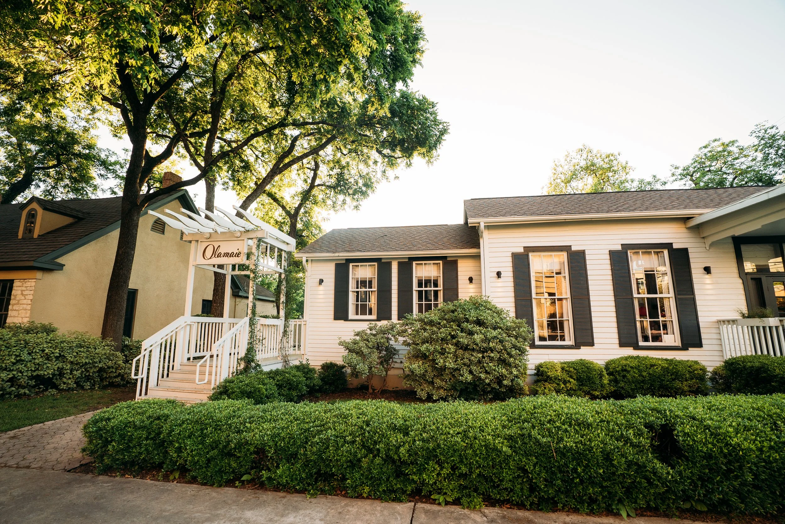 Make a Reservation — Olamaie